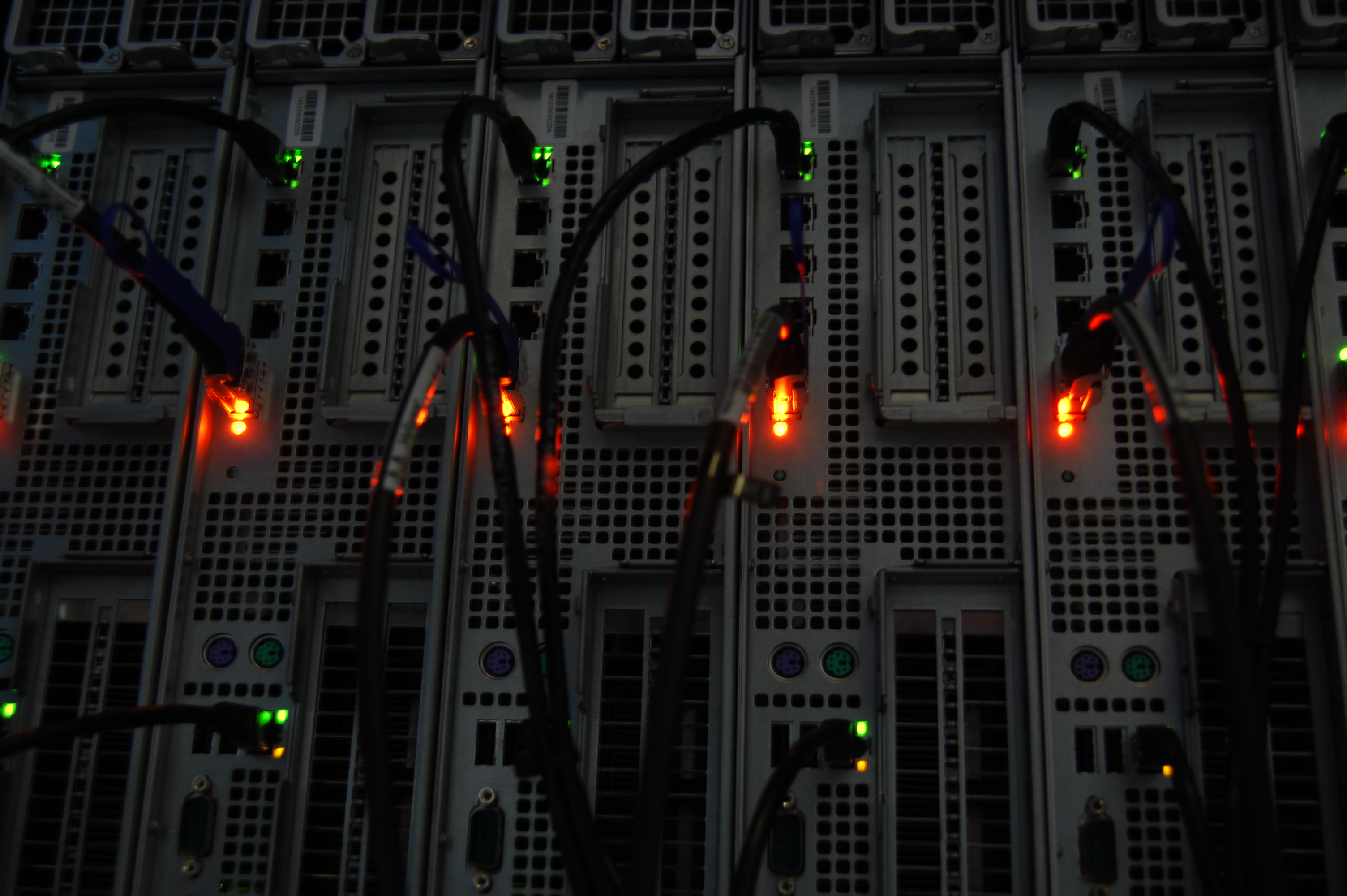 Super computer, high performance cluster server | Edinburgh Centre for ...